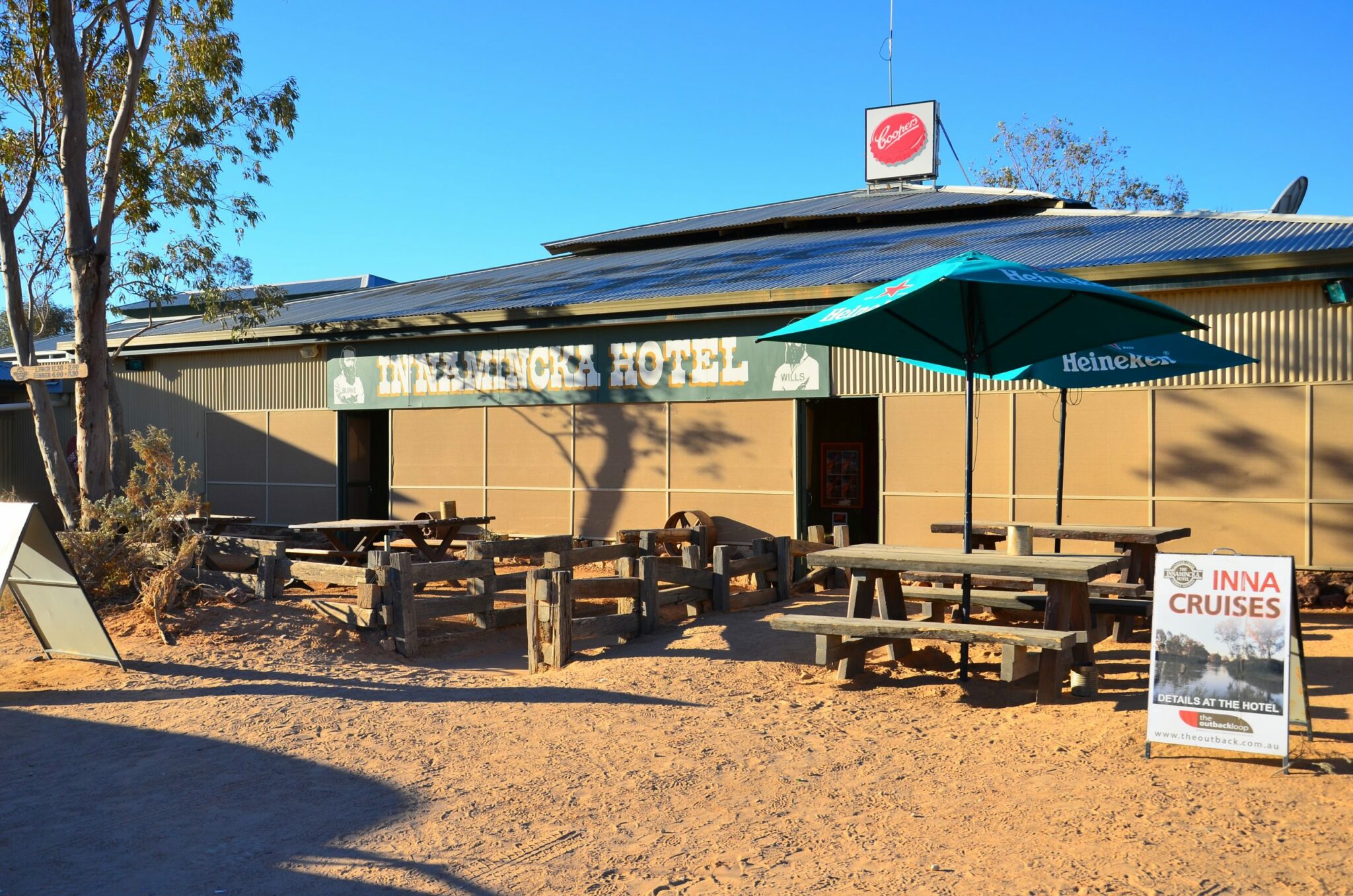 Top 10 Aussie Outback Style Pubs To Tick Off! | Signature Camper Trailers